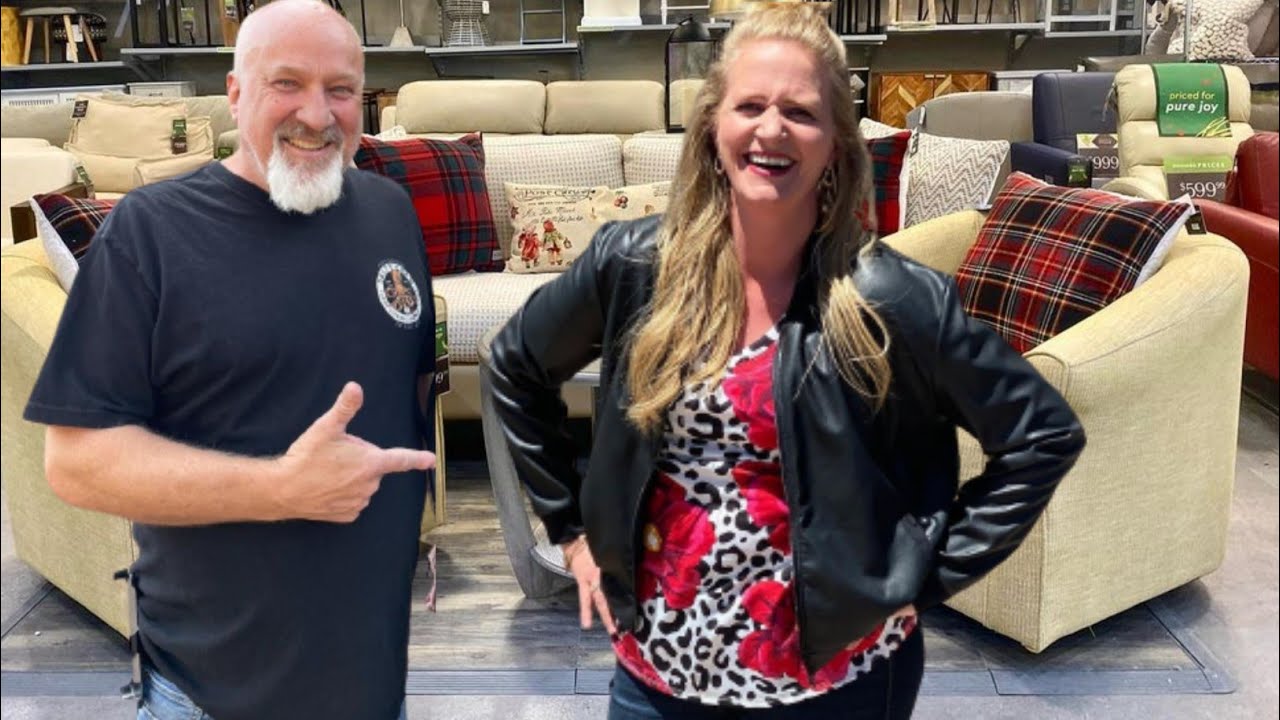 ‘Sister Wives’ Christine Brown & David Woolley Headed To Spin-Off ... ‘Sister Wives’ Christine Brown & David Woolley Headed To Spin-Off ...